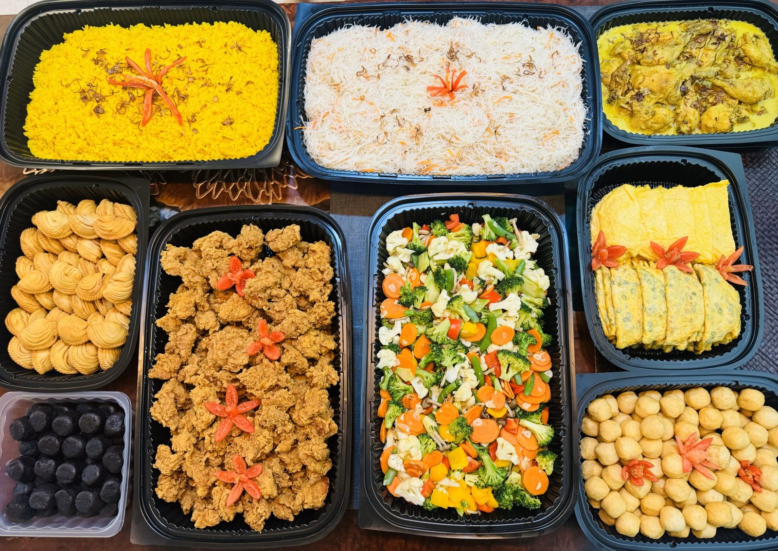 Nasi Kuning and Seafood Set – 9 Courses – Dapoer Peg